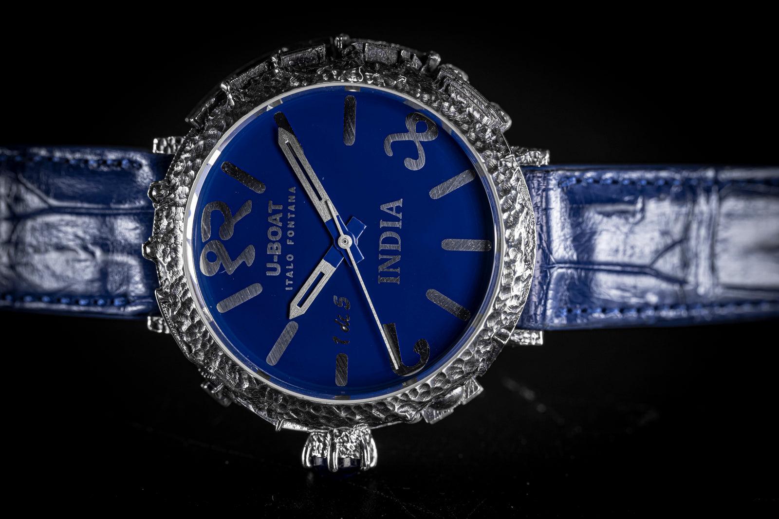 Premium Luxury Watches in India | Watch Accessories online in India